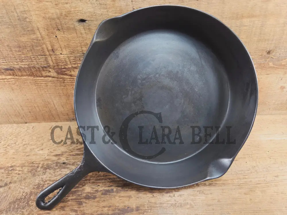 Gorgeous early 1900's Wapak #9 (#102) cast iron skillet. Made with Eri ...